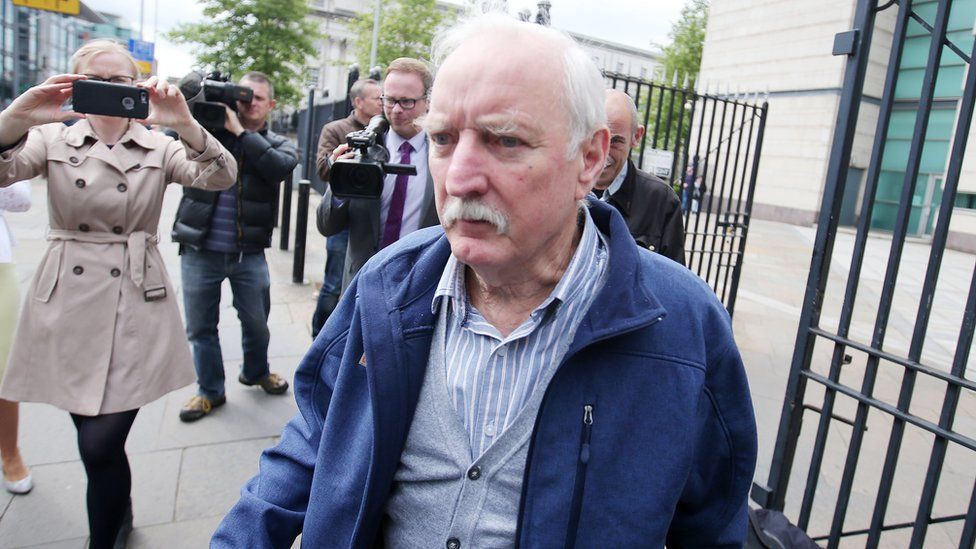 Ivor Bell: The former IRA leader who split with Sinn Féin - BBC News