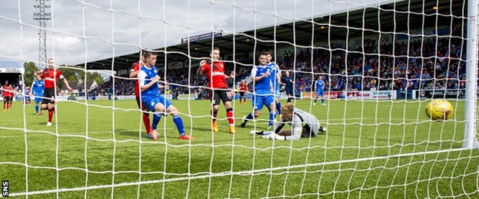 Derek Lyle red card was wrong, says Mark Warburton - BBC Sport