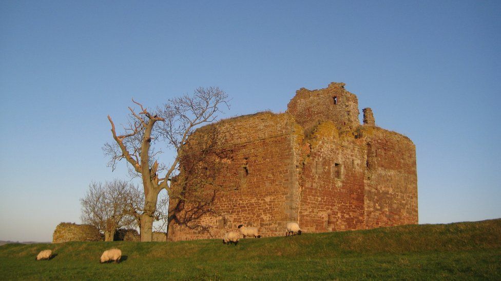 Legal dispute over Pringle of Stichill baronetcy - BBC News