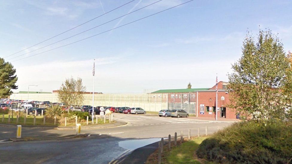 Ranby Prison report: Legal highs 'could overwhelm prison' - BBC News