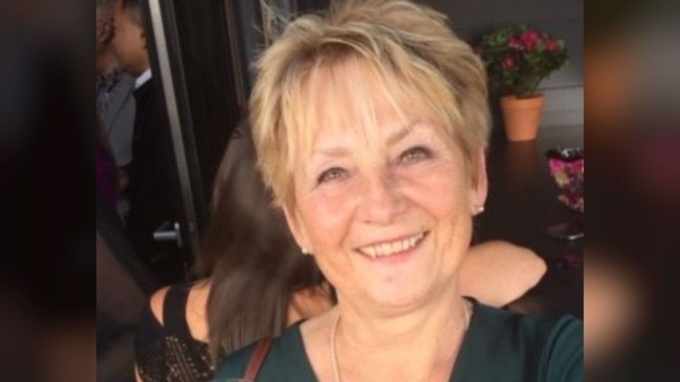 Coronavirus: Cancer patient survives Covid-19 'double whammy' - BBC News