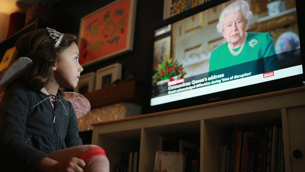 The Queen's most memorable moments on TV and radio - BBC Newsround