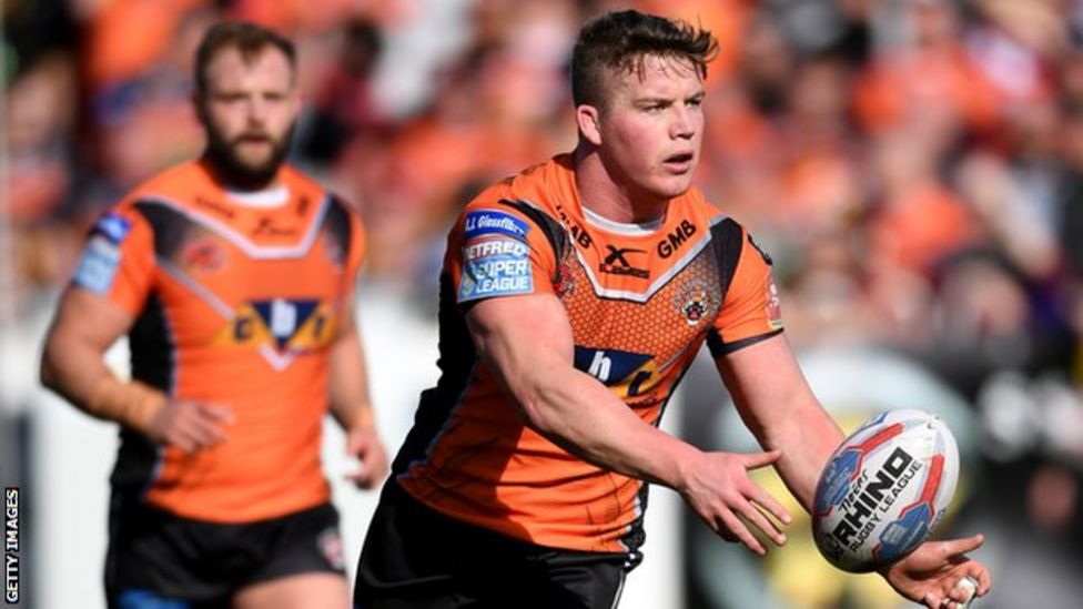 Adam Milner: Castleford Tigers hooker out for four to six weeks with ...
