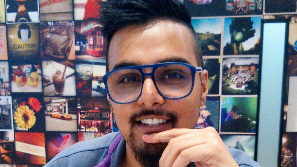 Acid victim Samir Hussain 'relives attack every day' - BBC News