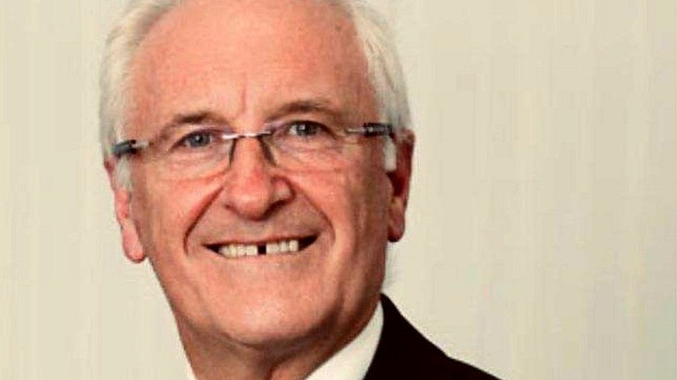 First chairman of police authority Vic Emery killed in crash - BBC News