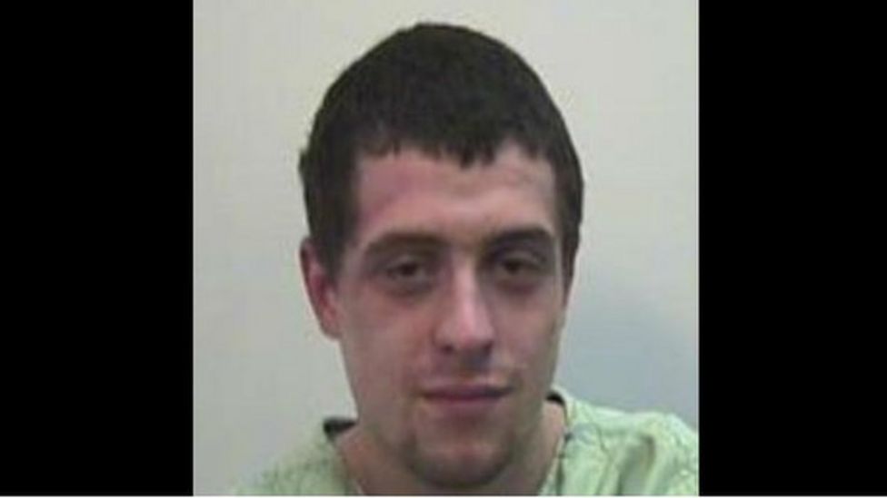 Missing prisoner Jared Kay back in jail - BBC News