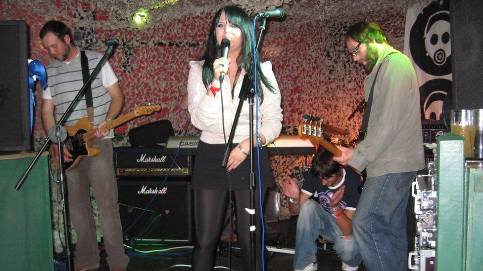 Gwyliau coll - BBC Cymru Fyw