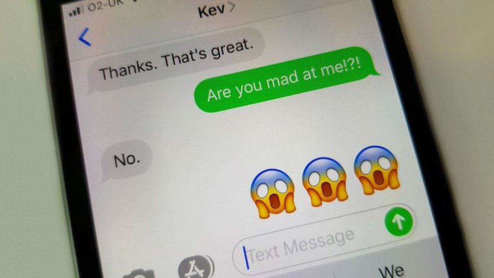 Do you use full stops when messaging, or not bother? - BBC Newsround