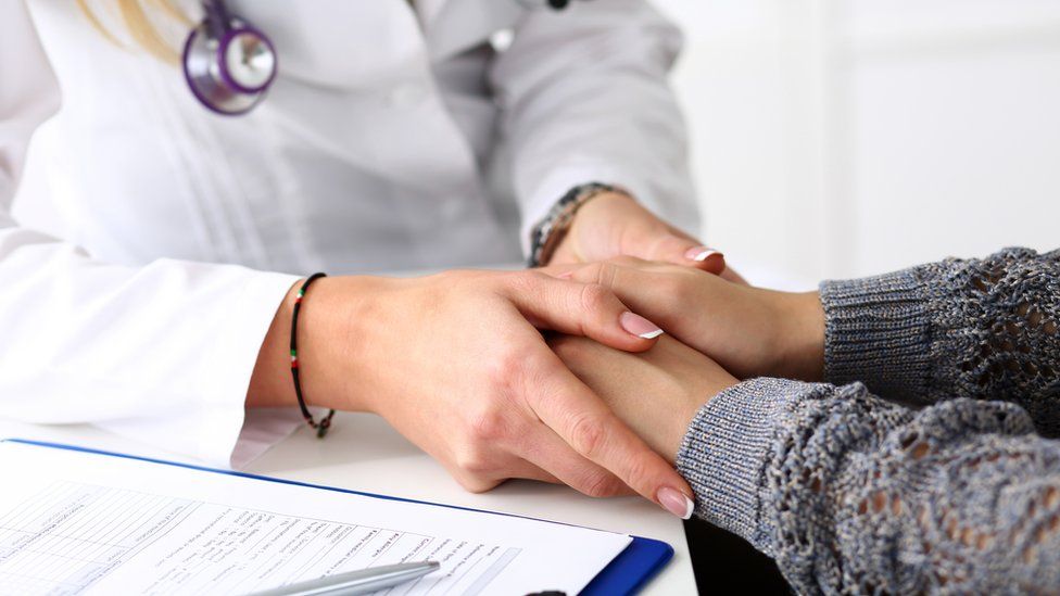 GP telephone first system 'here to stay' - BBC News