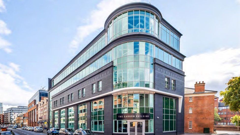 Reading: Vacant offices to be used as county court building - BBC News