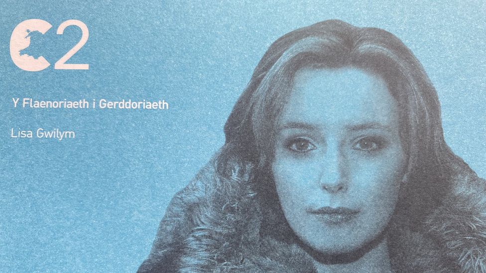 Gwyliwch: Lisa Gwilym yn edrych nôl dros ei gyrfa - BBC Cymru Fyw