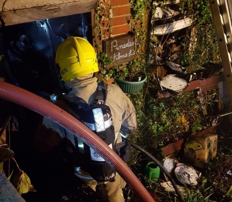 Thousands of film reels destroyed in Southampton fire - BBC News