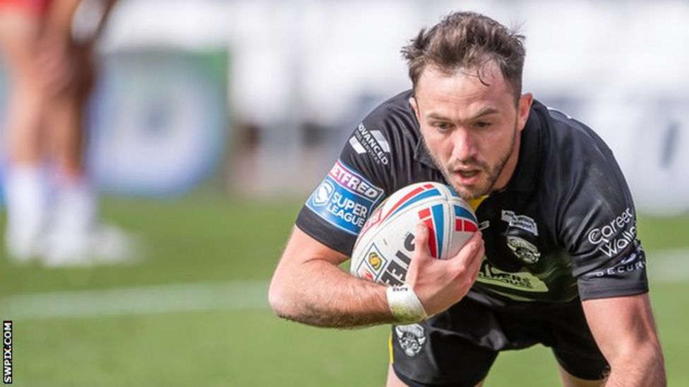 Ryan Brierley: Salford Red Devils full-back signs new three-year deal ...