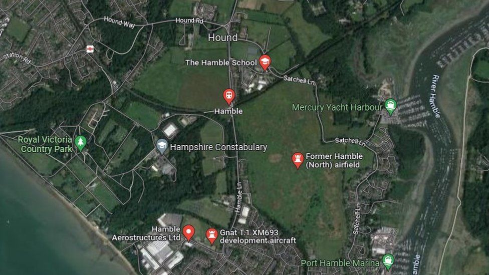 Hamble Airfield: Olympian Dani Rowe backs fight against quarry plans ...