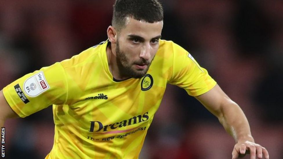 Nick Freeman: Leyton Orient sign Wycombe midfielder on loan until end ...