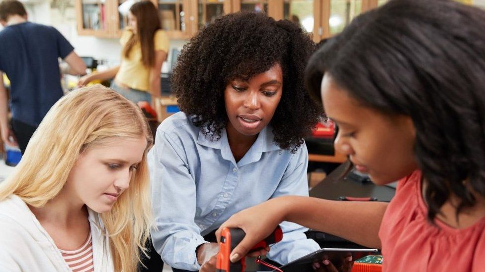 Budget: Help us get more than 100,000 young Londoners into work ...