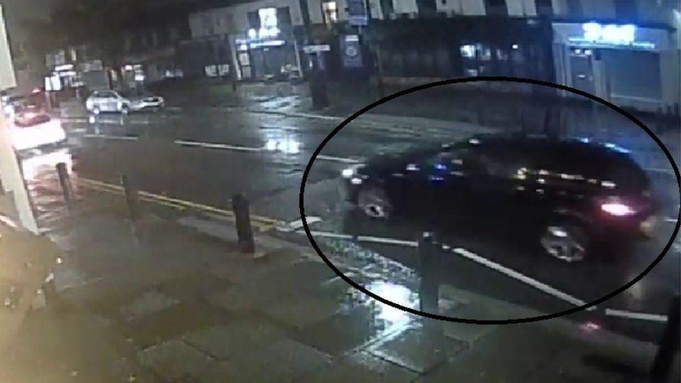Police issue CCTV of car in Salford kidnap attempts probe - BBC News
