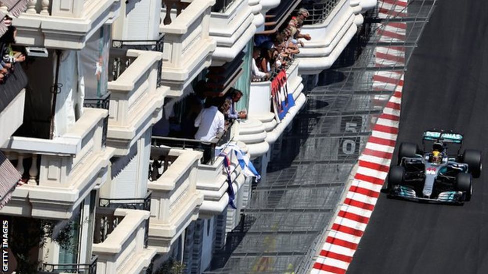 Monaco GP: Sebastian Vettel stretches title lead with win - BBC Sport