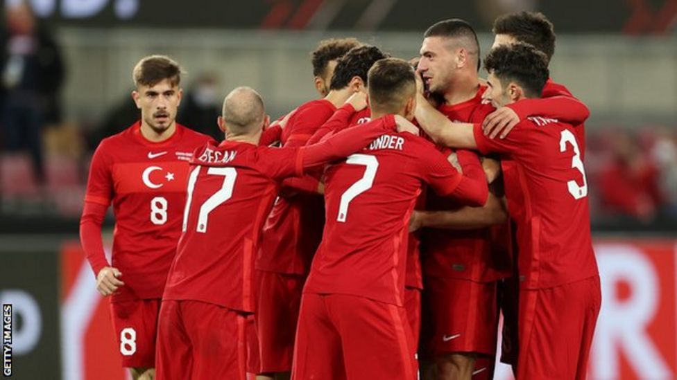 Germany held by injury-time Turkey strike in six-goal thriller - BBC Sport