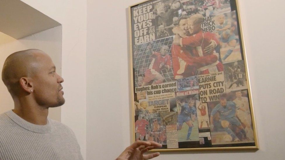 Racism: We had to face it alone - ex-Wales star Rob Earnshaw - BBC News