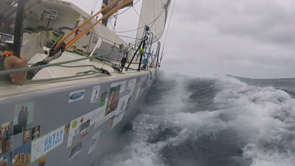 Crowd-funded 'Pixel' boat sailor back in UK - BBC News