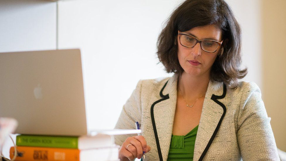 Layla Moran wants 'inappropriate' Foxcombe Hall Chinese uni plan ...