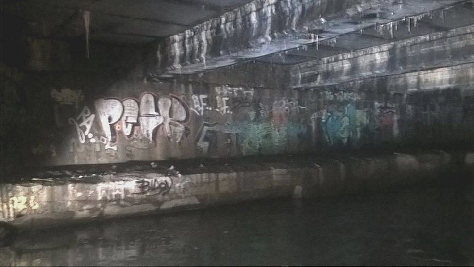 Rave in Ouseburn sewer 'put lives at risk' - BBC News