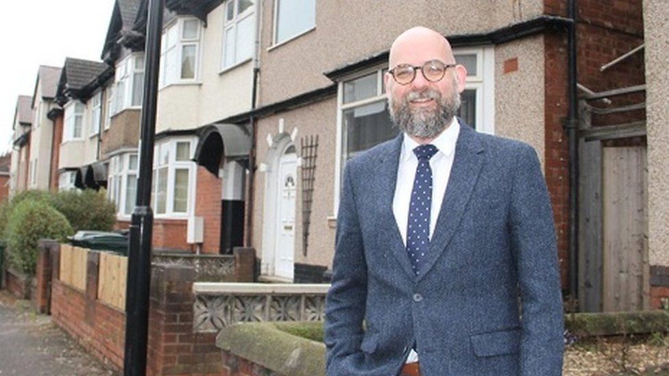 Coventry City Council earmarks £13m to house homeless families - BBC News