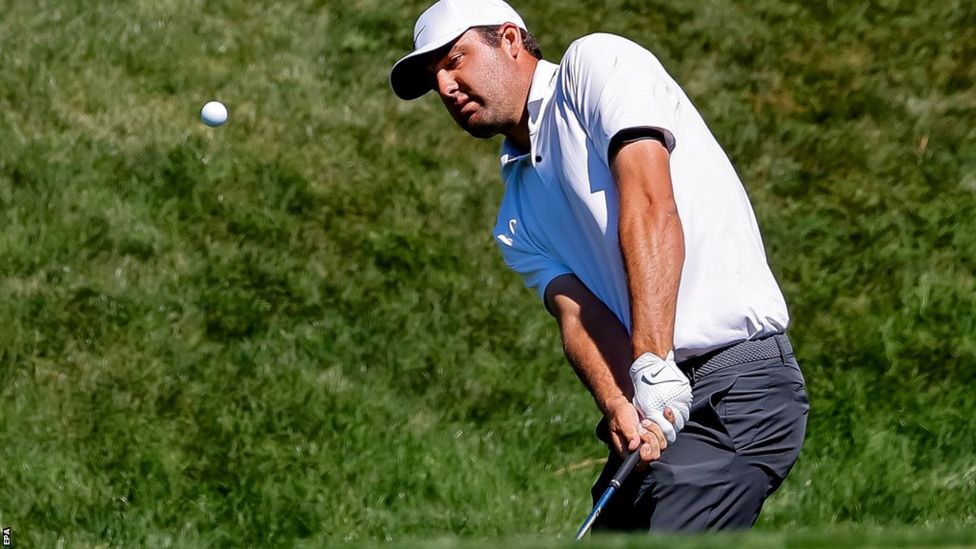 Players Championship: Scottie Scheffler leads as Tom Hoge shoots 62 ...