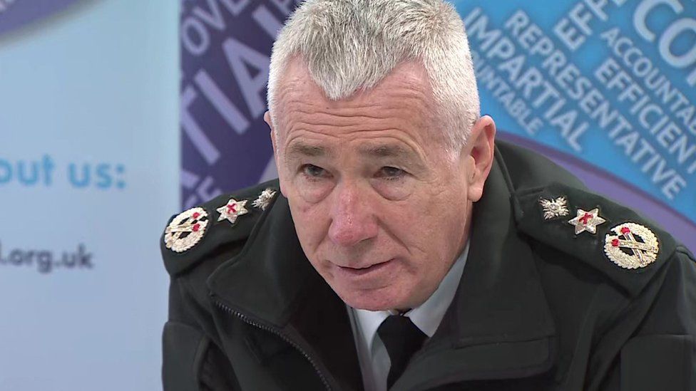 PSNI: Data breach 'wake-up call' for UK forces, review says - BBC News