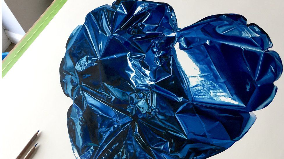 Cheltenham artist finds US fans for his 'shiny' art - BBC News