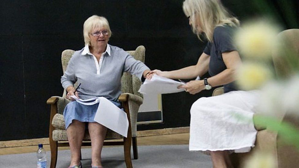 Ateb y Galw: Olwen Rees - BBC Cymru Fyw