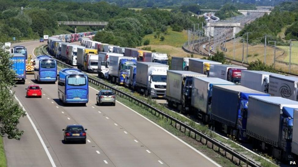 Eurostar suspended as strikers set fire to Calais track - BBC News
