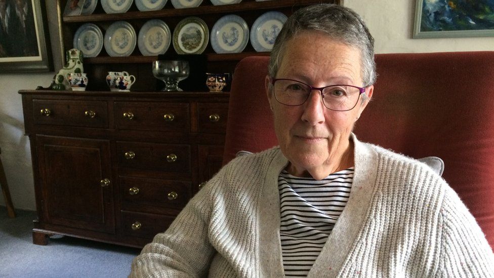 'Dim modd galw 999' ar linellau ffôn Cwmystwyth - BBC Cymru Fyw