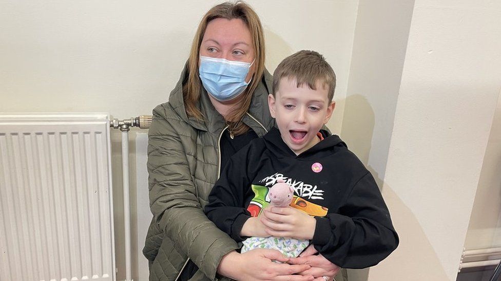 Covid: 'Getting vaccinated is best for my child' - BBC News