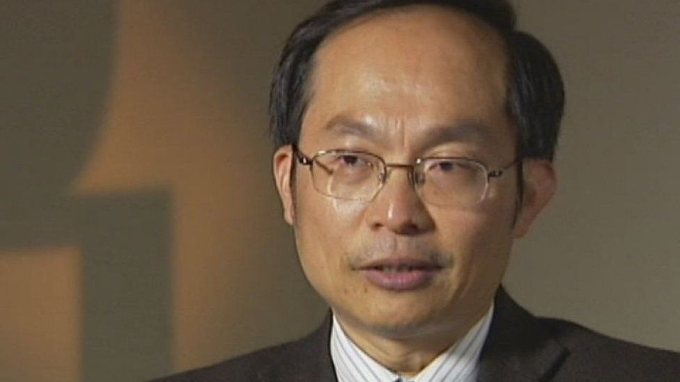 Sydney academic Feng Chongyi allowed to leave China - BBC News