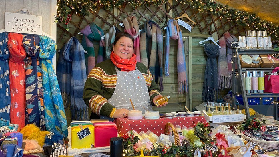 Truro Christmas Market gets new £120,000 cabins - BBC News