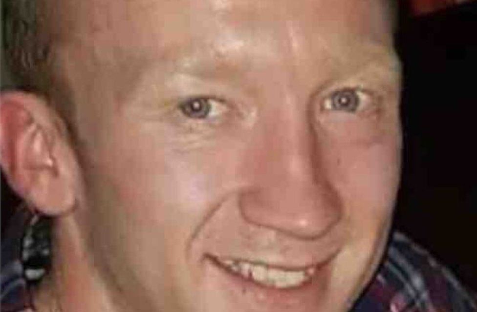 Recycling plant death: James McLaren 'had slept in bin before' - BBC News