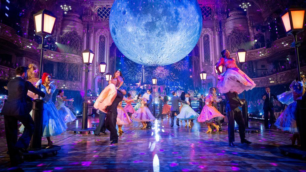 Blackpool Tower Ballroom floor brought back to 'phenomenal' best - BBC News