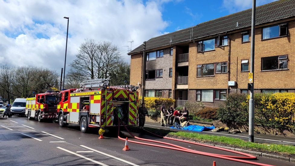 Woman dies after fire consumes Stoke-on-Trent flats - BBC News