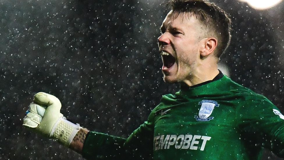 George Dowling: Bristol City midfielder signs new contract until 2019 ...