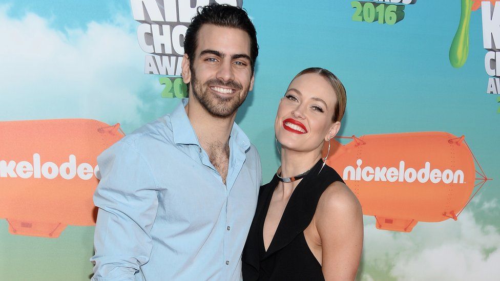 Deaf model Nyle DiMarco wins Dancing With The Stars - BBC Newsround