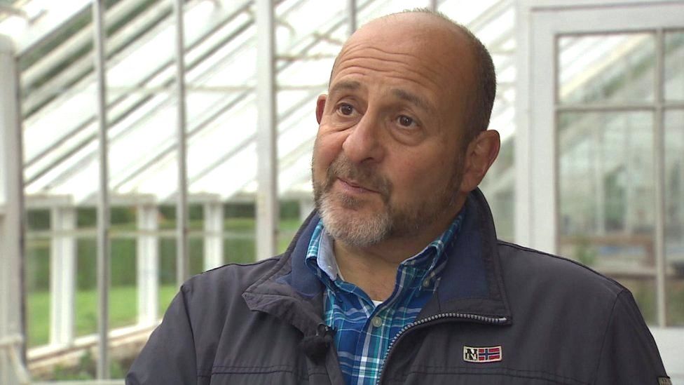 Scotland's recovery village where addicts become role models - BBC News