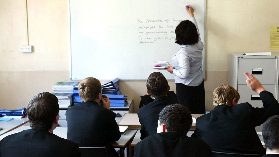 Comments: What makes your teacher amazing? - BBC Newsround