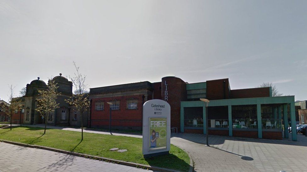 Gateshead Library's 90 years celebrated in pictures - BBC News