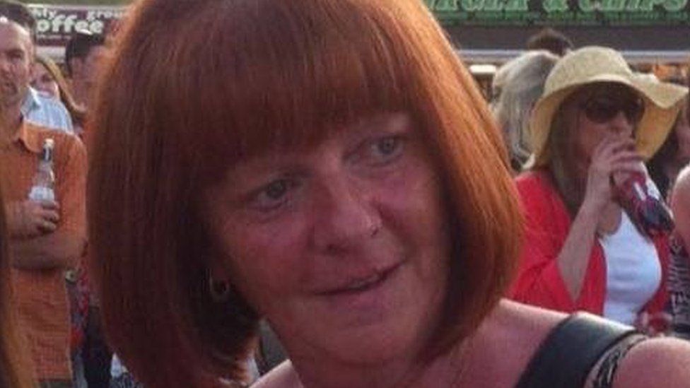 Death of Ugg boot woman Avril Whitfield still a mystery - BBC News