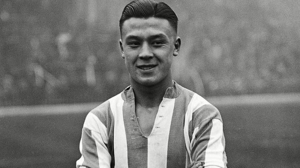 Former-Stoke City player Frank Soo joins hall of fame - BBC News