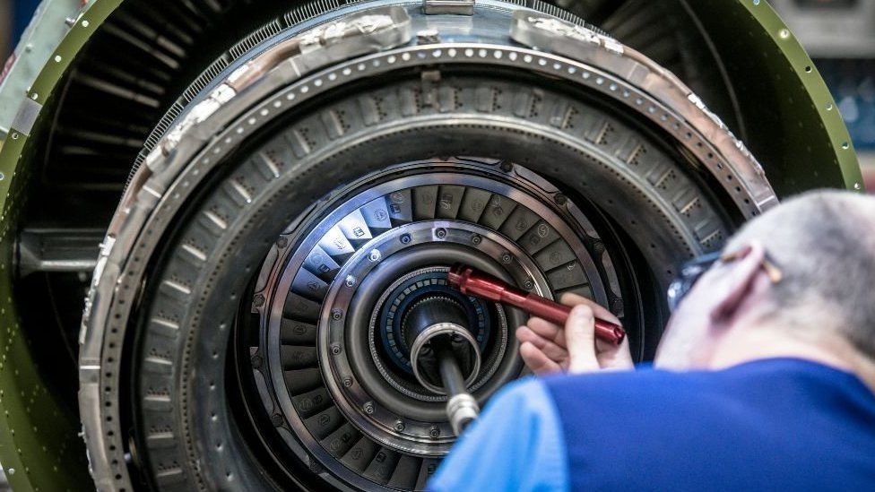 New GKN chief leaves before starting role - BBC News