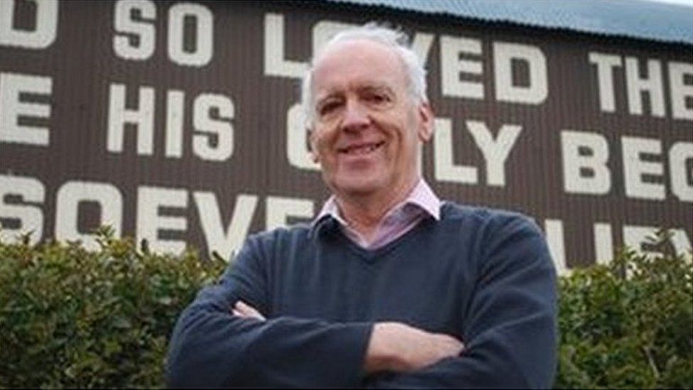 NI council elections: Changing faces, changing times - BBC News