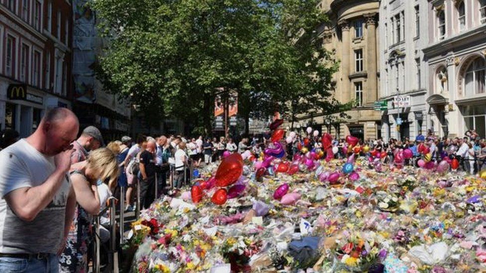 Manchester Arena bombing: Survivors on 'second chance' - BBC News